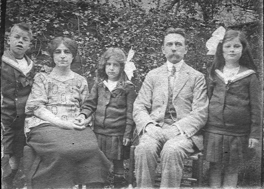 Maria Lamberta Francisca MENTING werd geboren in 1886 in Arnhem.